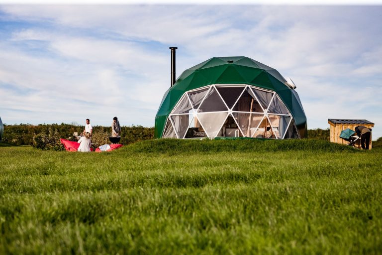 Accommodation, Farm Park attraction, Aqua Park & Restaurant at Tapnell ...